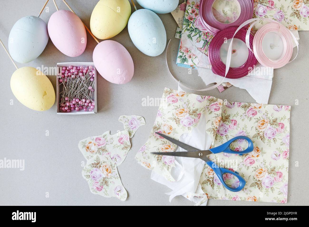 How to decorate an Easter egg with decoupage technique. Step by step, tutorial Stock Photo - Alamy