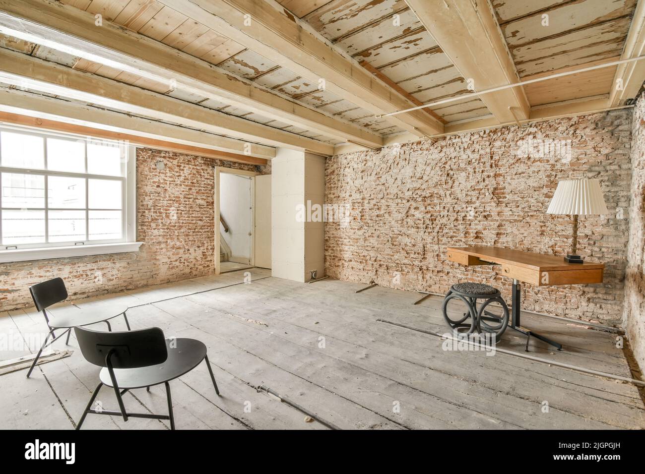 A cozy and spacious empty room in a luxury house Stock Photo - Alamy