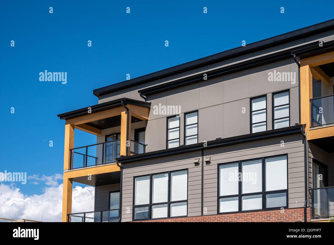 Residential buildings in the suburbs of Calgary Stock Photo - Alamy