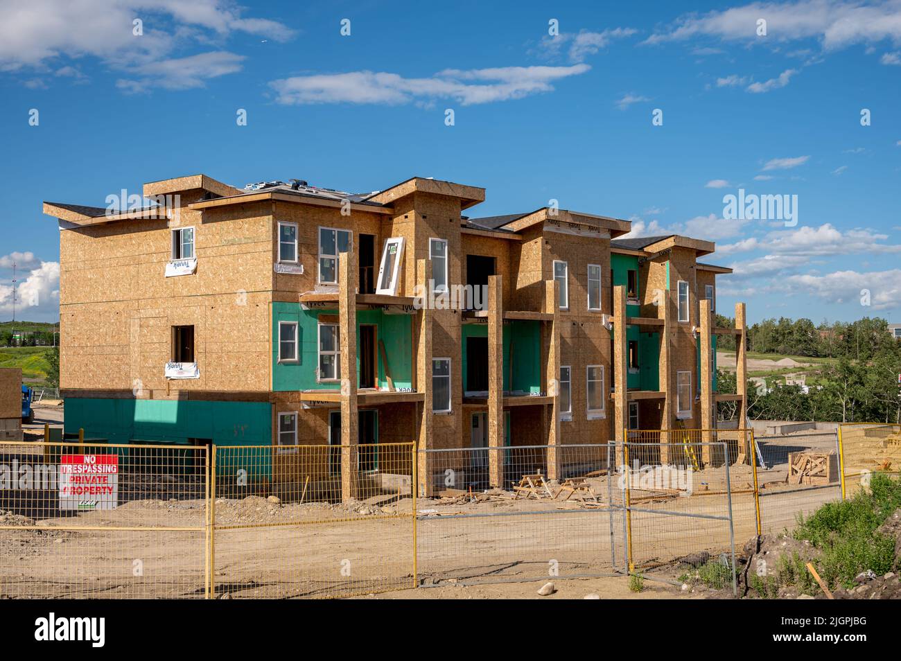Calgary, Alberta - July 10, 20222: Residential construction in the ...