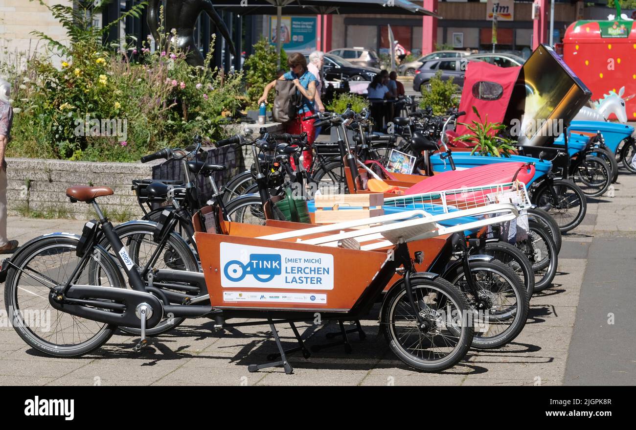 Bulky bikes hi-res stock photography and images - Alamy