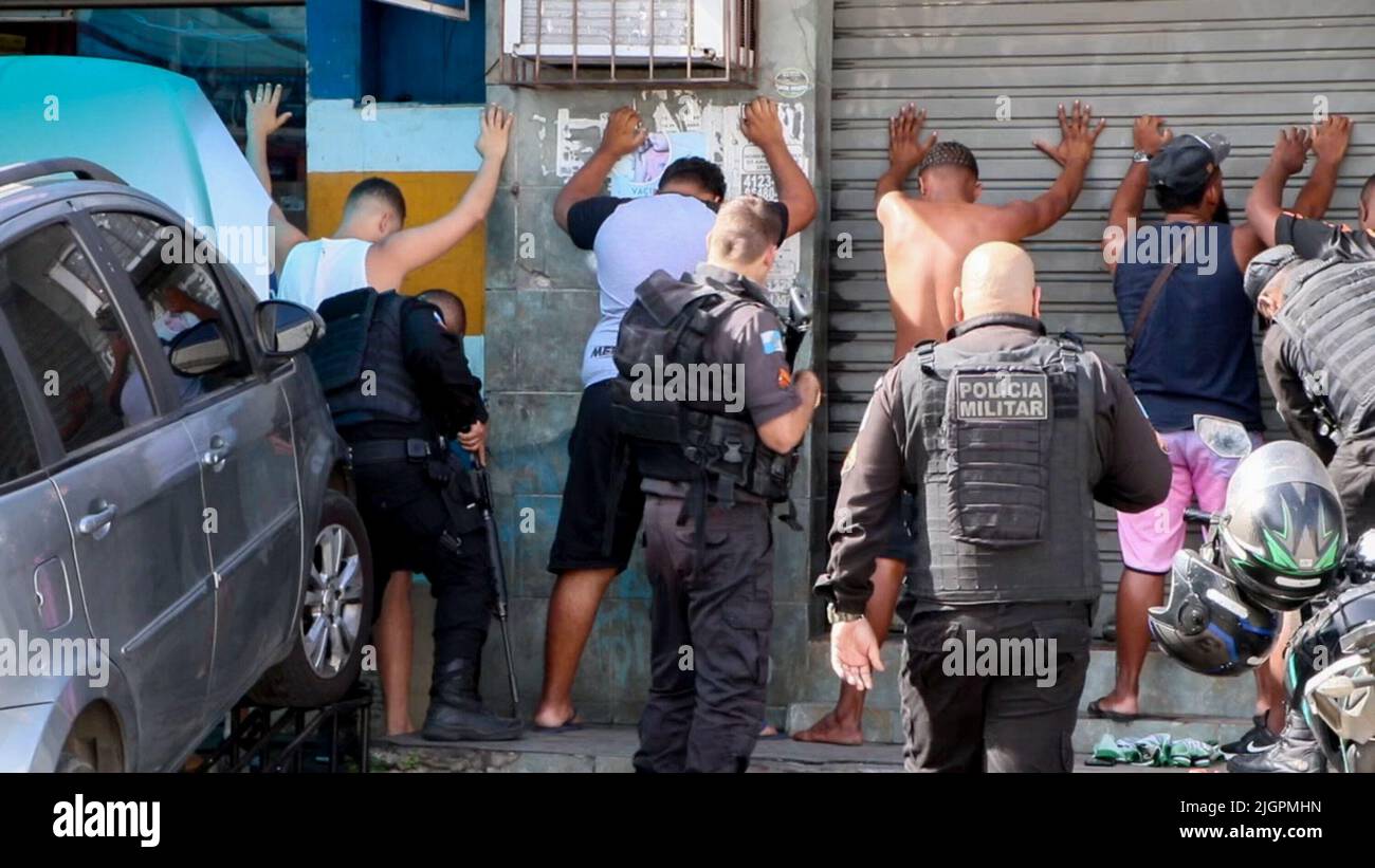 Rio civilian police hi-res stock photography and images - Alamy