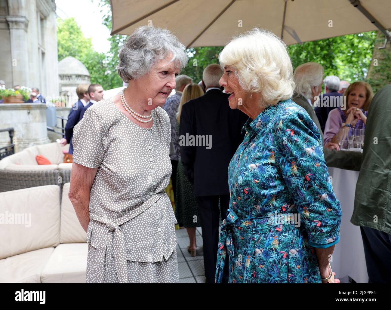 Penelope keith hi-res stock photography and images - Alamy