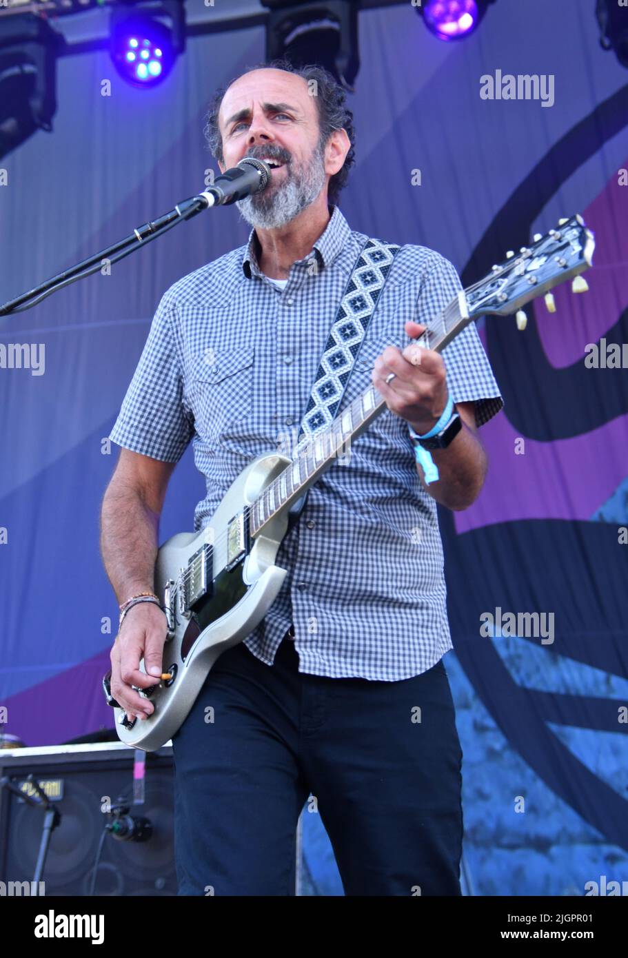 Singer, songwriter and guitarist Al Schnier is shown performing on ...