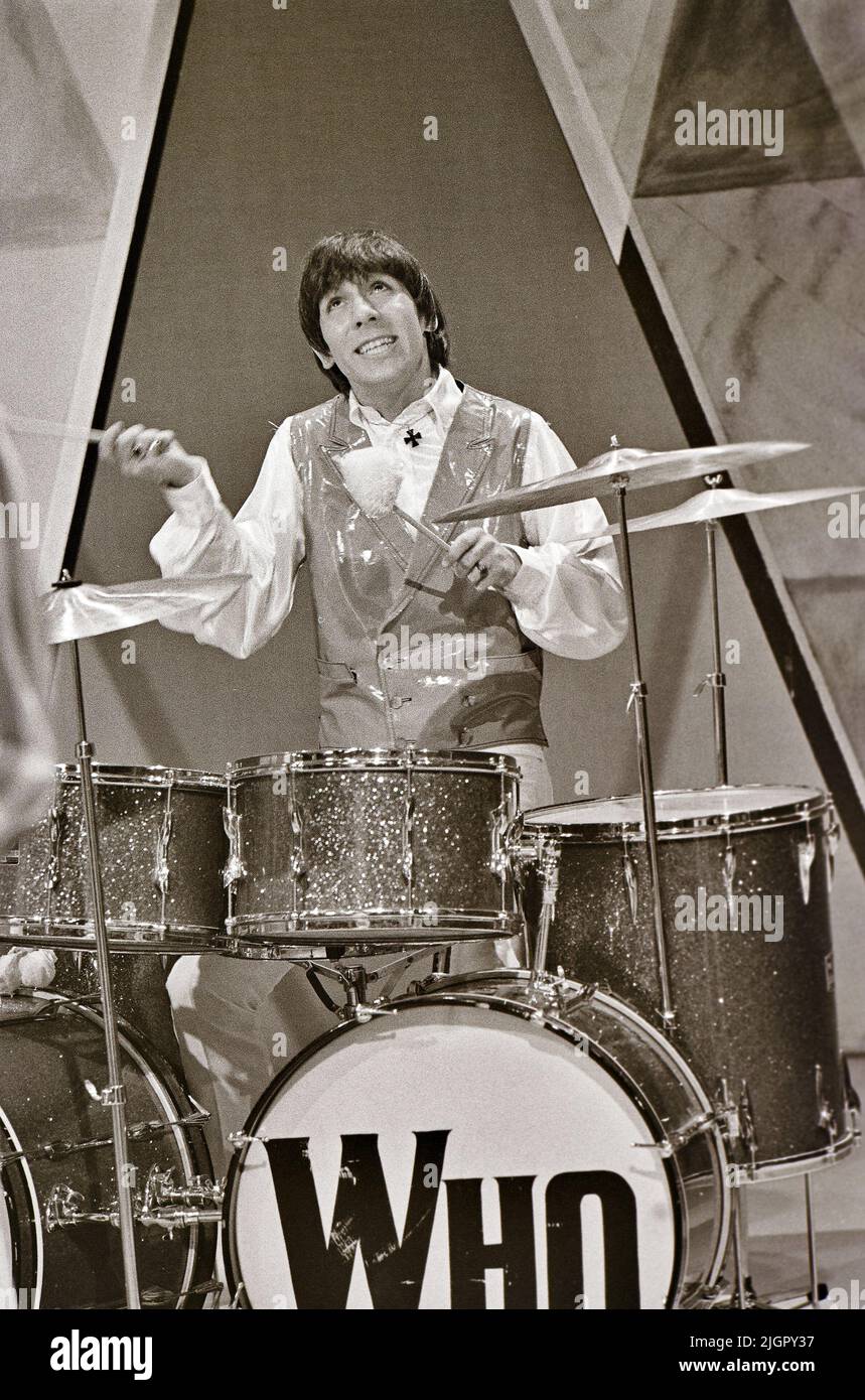 The who 1966 keith moon hi-res stock photography and images - Alamy