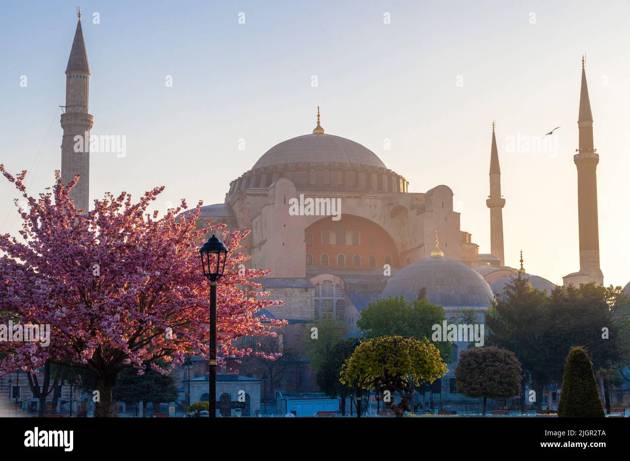 Mosque aya sophia hi-res stock photography and images - Alamy