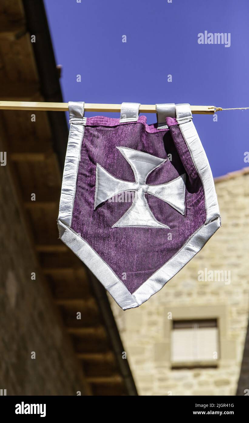 Medieval heraldic banner knight hi-res stock photography and images - Alamy