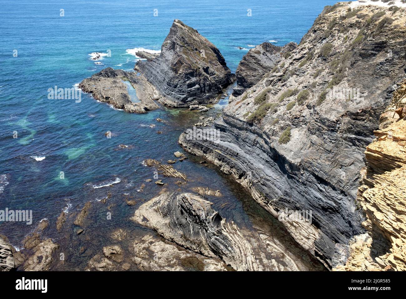 Sheer cliffs hi-res stock photography and images - Alamy