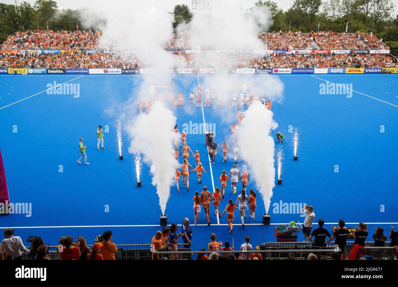 AMSTERDAM - Arrival of the teams for the quarter-final match ...