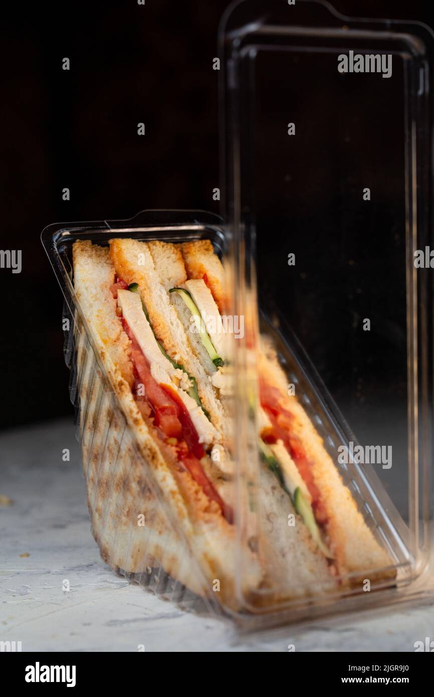 Yellow sandwich box hi-res stock photography and images - Alamy