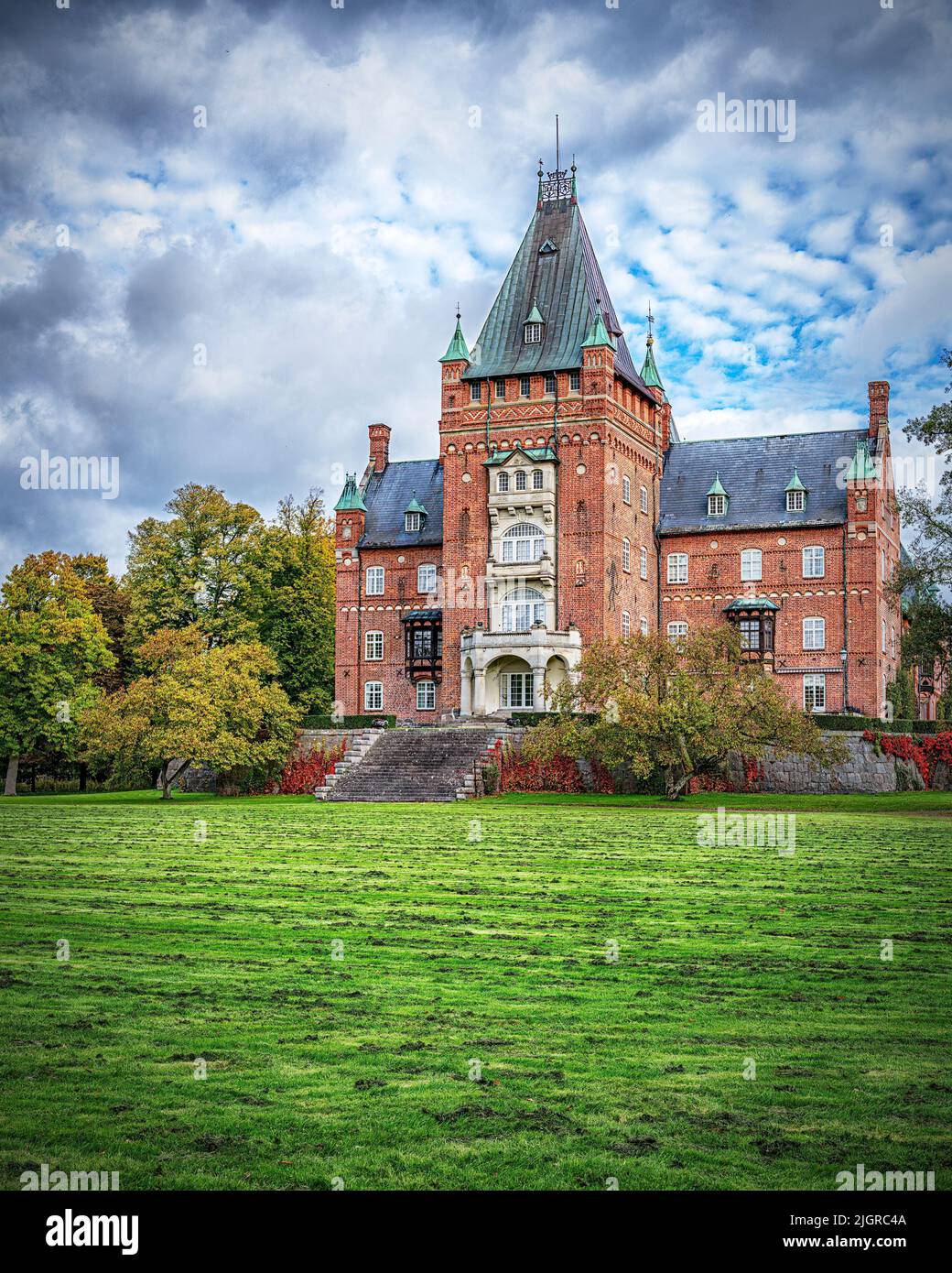 The Trollenas castle in the Eslov region of Southern Sweden during the day in autumn Stock Photo ...