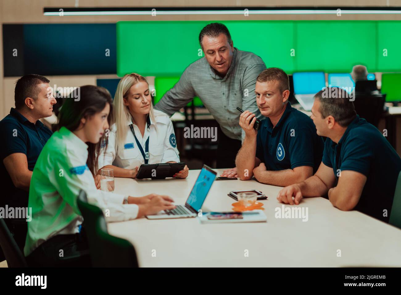 Man surrounded by screens hi-res stock photography and images - Alamy
