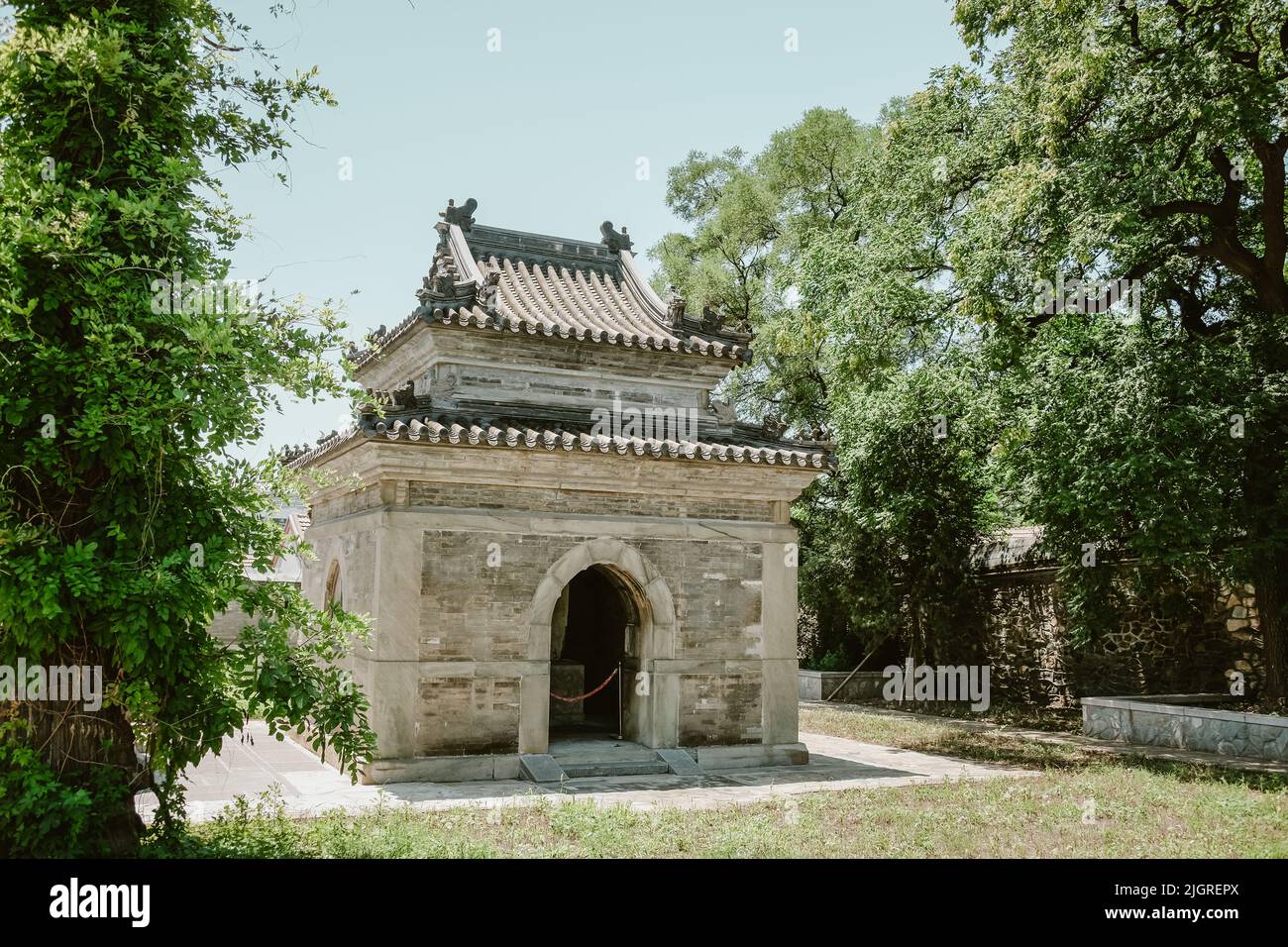 Eunuch hi-res stock photography and images - Alamy