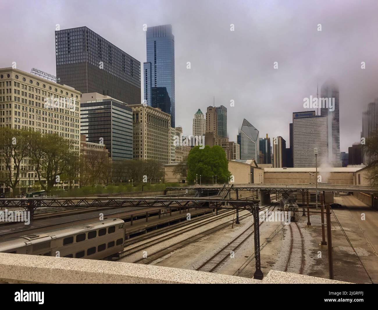 Chicago rail yard skyline hi-res stock photography and images - Alamy