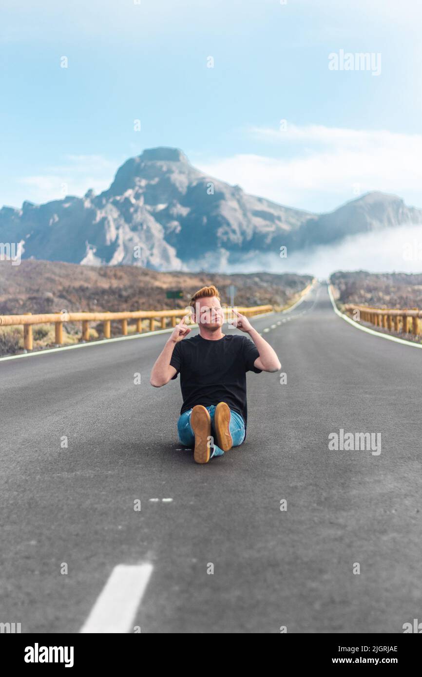 Man in warm attire hi-res stock photography and images - Alamy