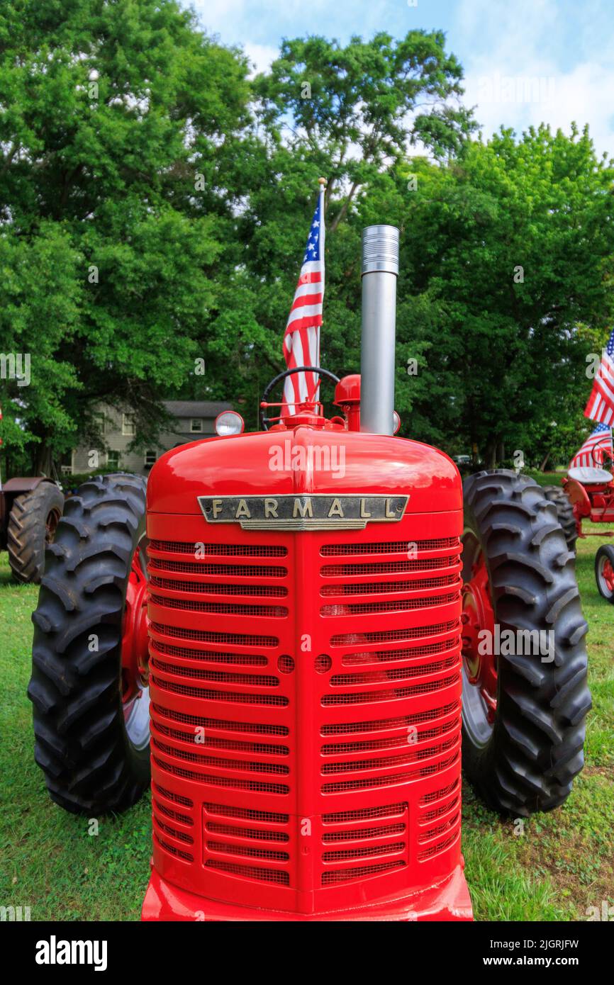 American tractors hi-res stock photography and images - Alamy