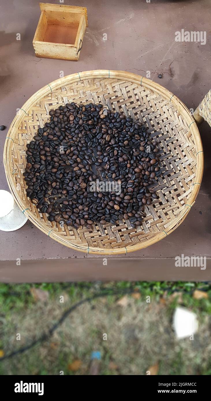Threshing beans hi-res stock photography and images - Alamy
