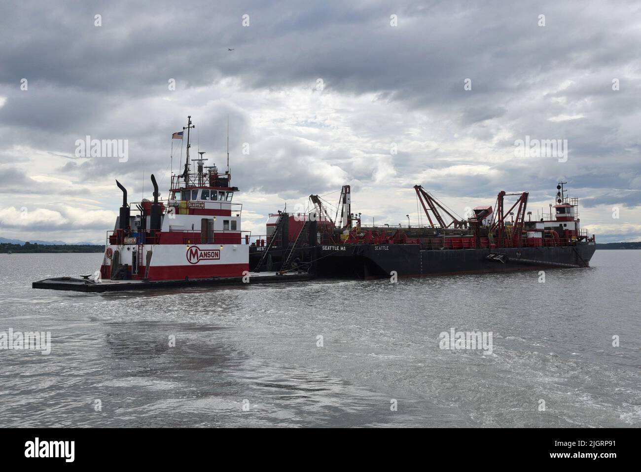 Cubic hopper hi-res stock photography and images - Alamy