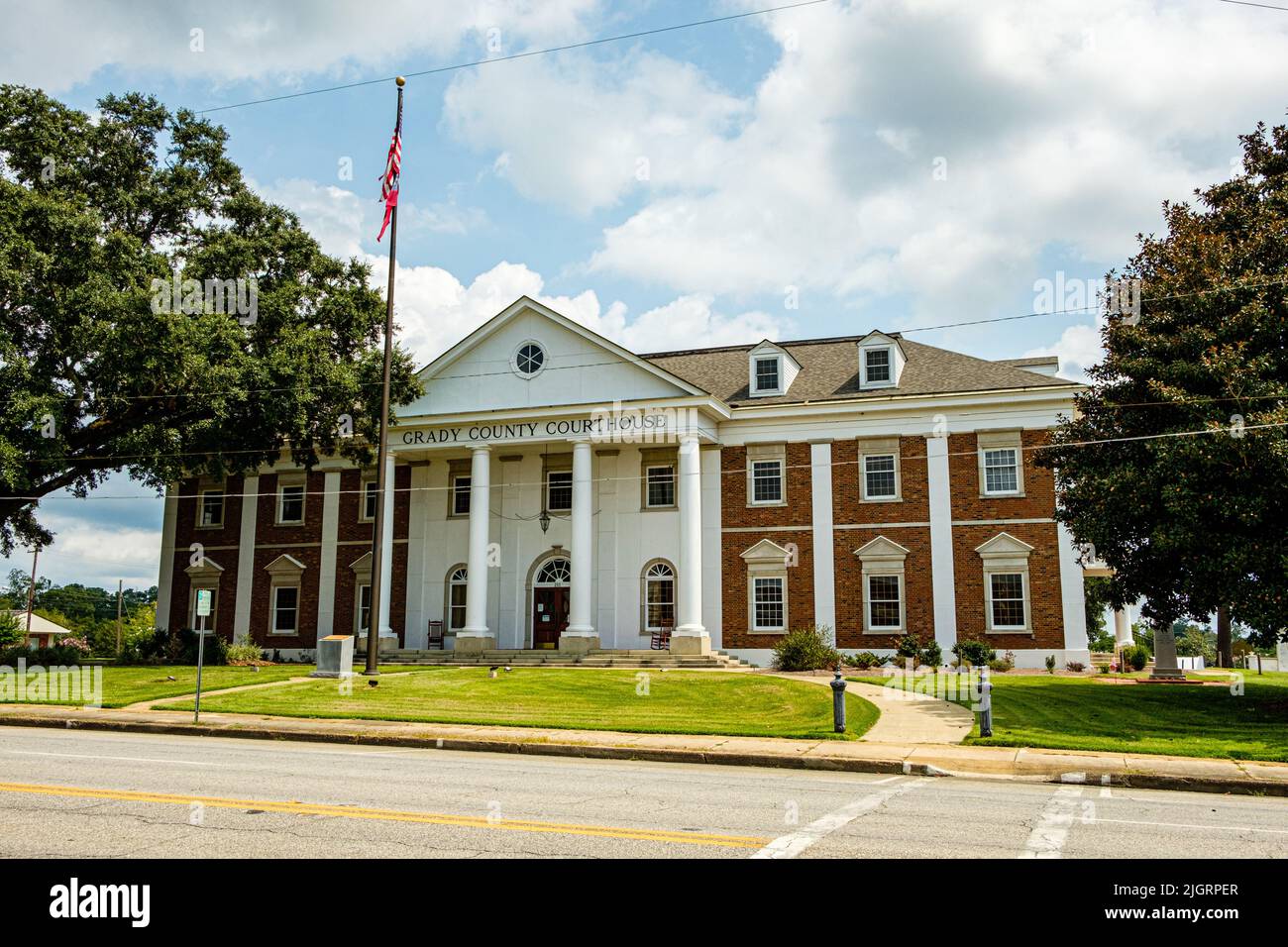 Grady County Courthouse, North Broad Street, Cairo, Georgia Stock Photo ...