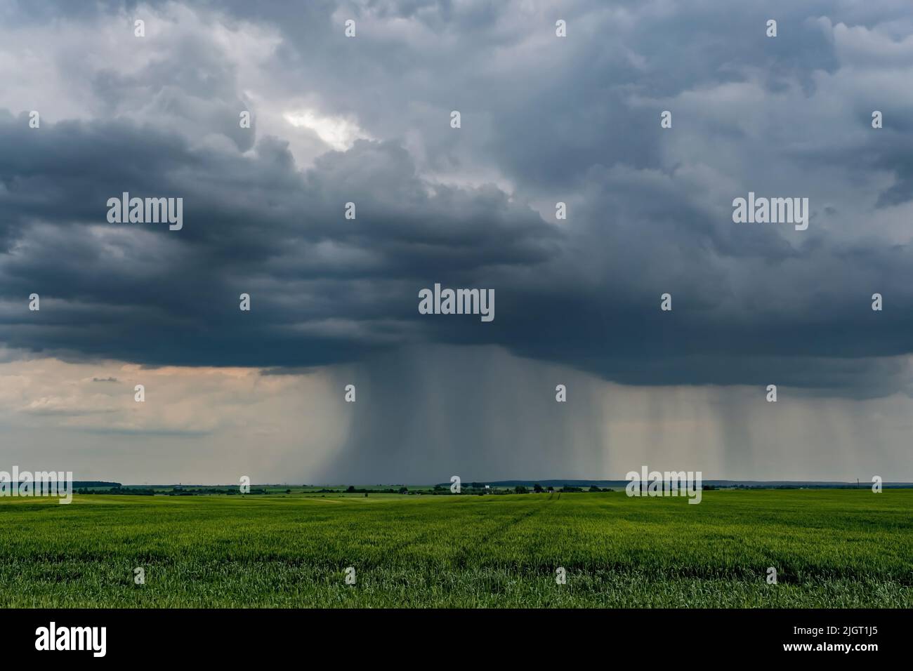 landscape with dark sky with rain clouds before storm. thunderstorm front Stock Photo - Alamy