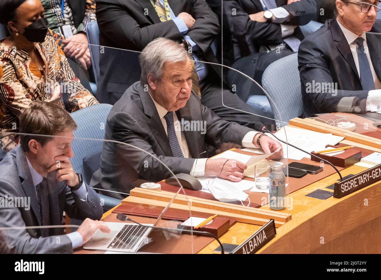 Stabilization force press hi-res stock photography and images - Alamy