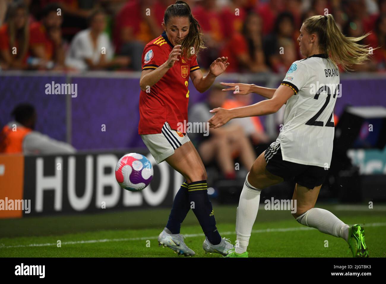 Women jule hi-res stock photography and images - Alamy