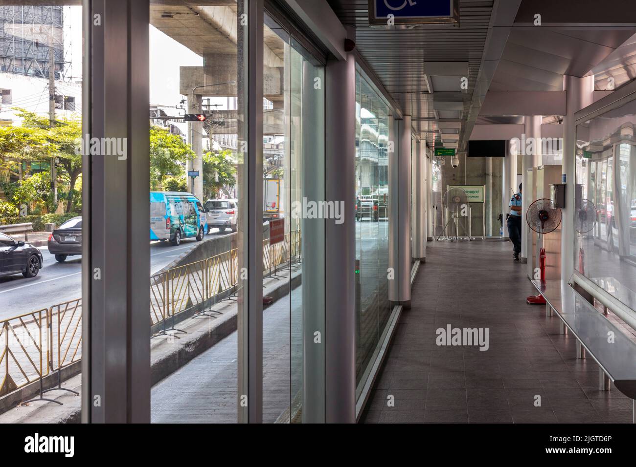 Modern bus station hi-res stock photography and images - Alamy