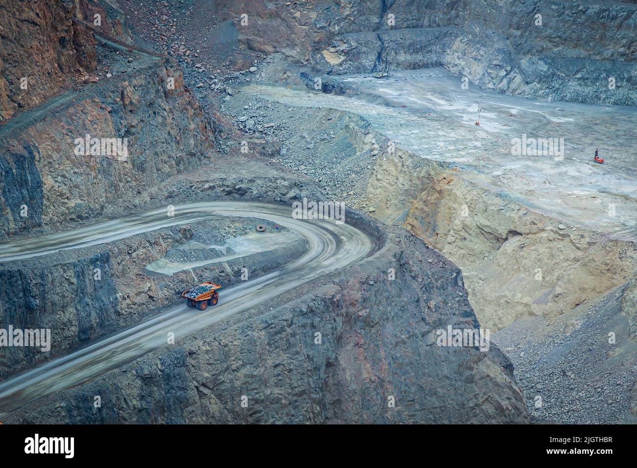 Mining trucks australia hi-res stock photography and images - Alamy