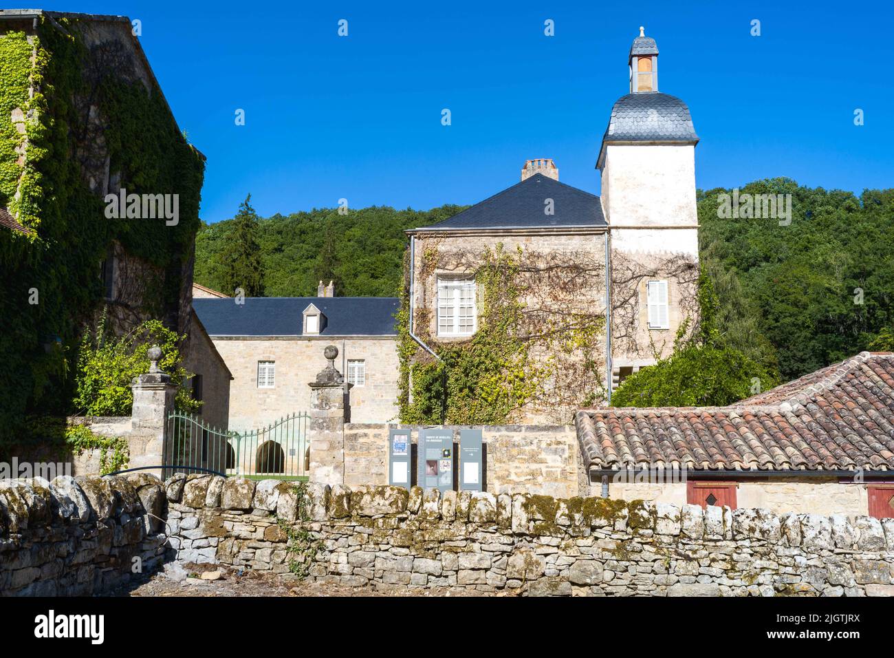 Exterior view of Beaulieu Abbey. Visit and Inauguration of the Abbey of ...