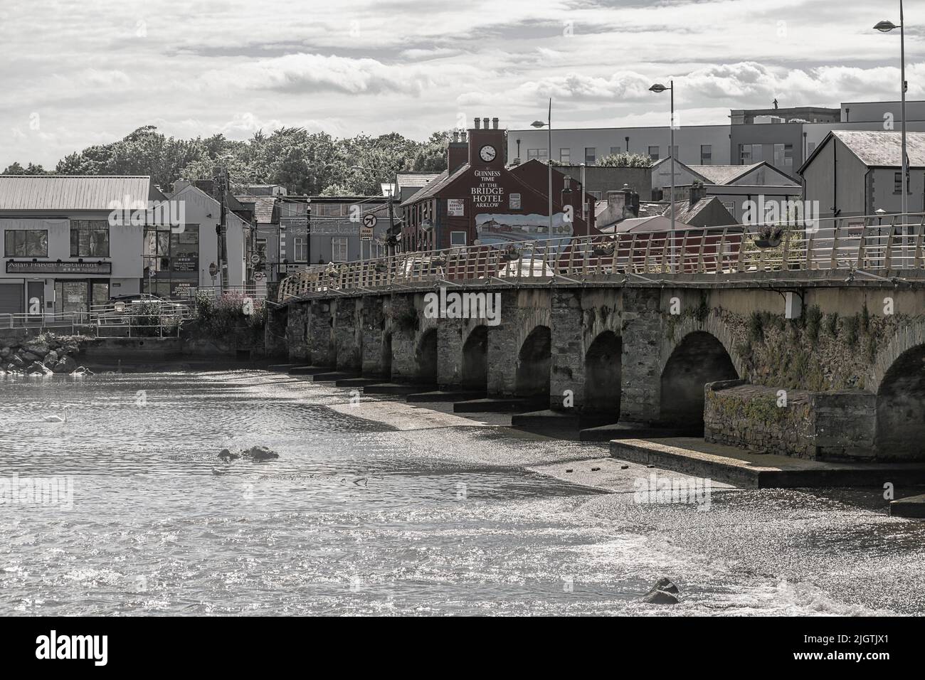 The Nineteen Arches Bridge, is the longest handmade stone arch bridge ...