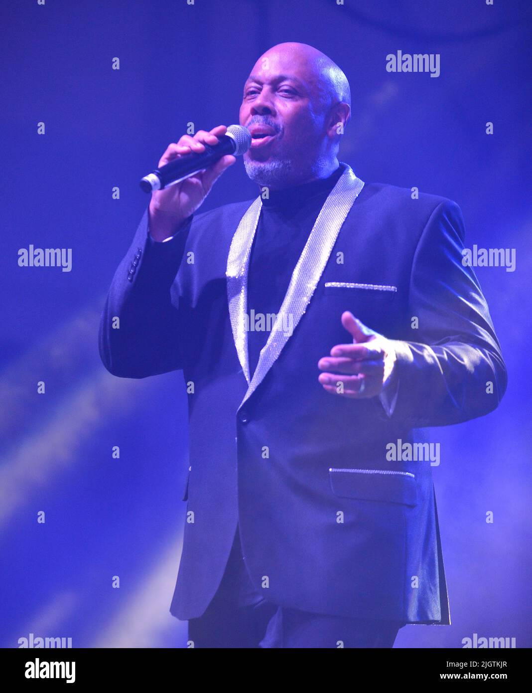 MIRAMAR, FL - JULY 10: Dale DeGroat performs live on stage with wife ...