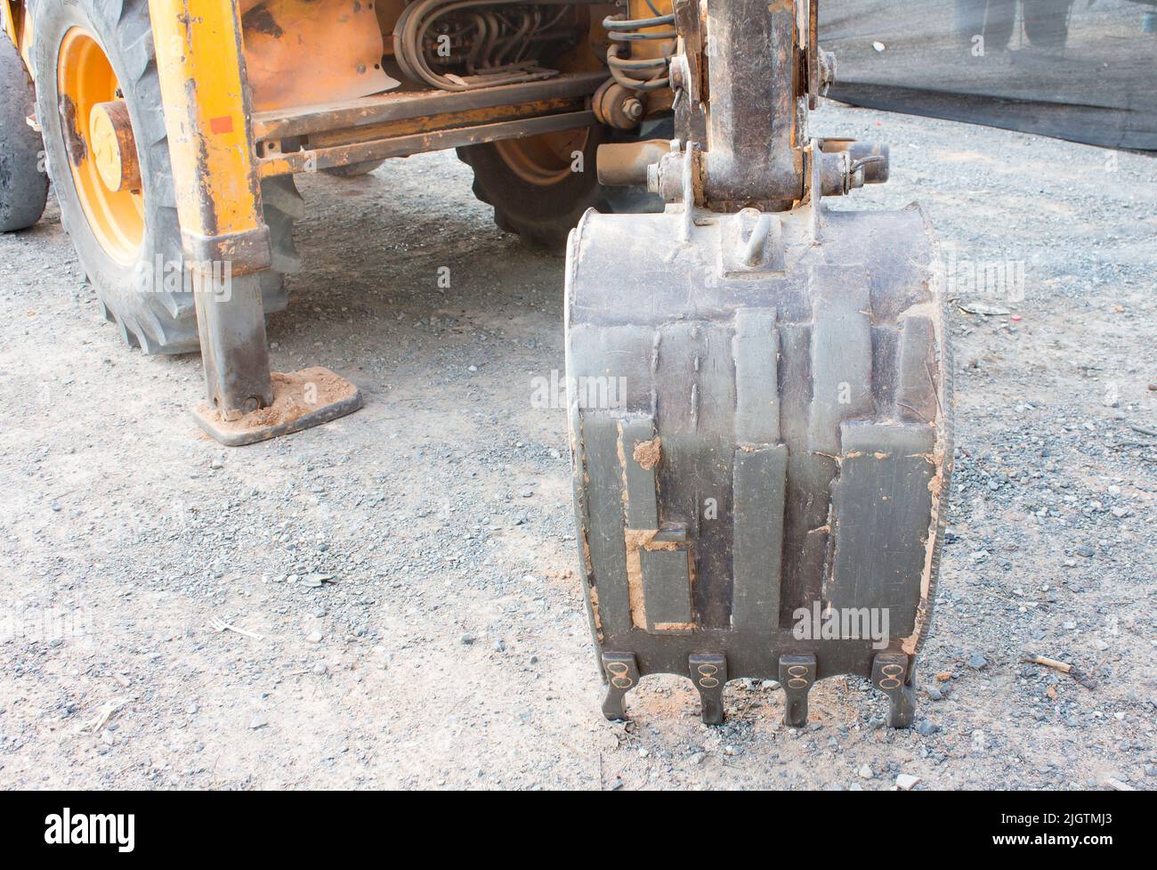 Construction heavy equipment loader bucket hi-res stock photography and ...
