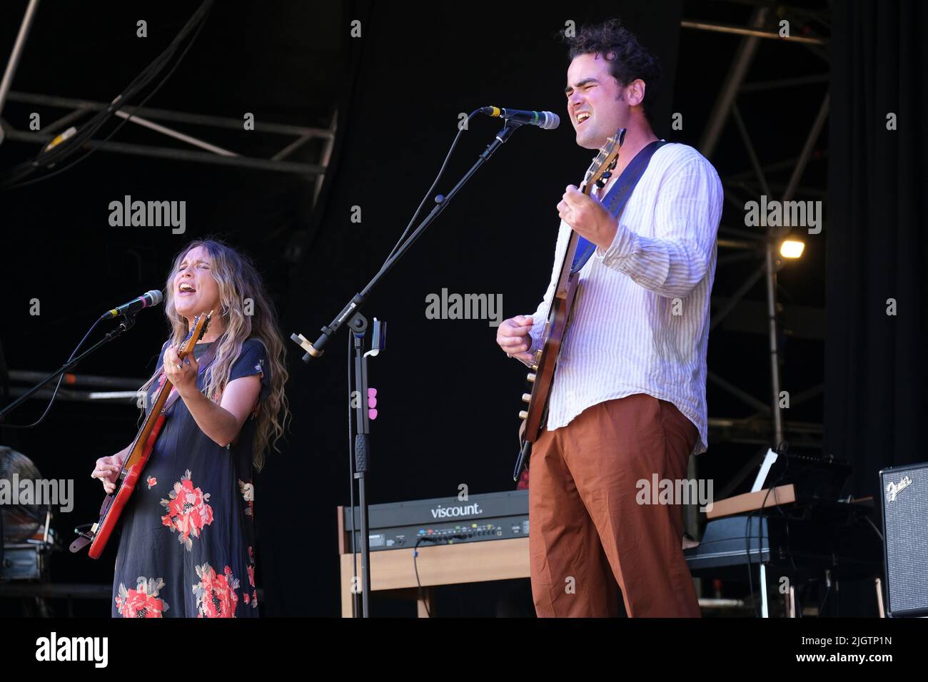 Issy ferris singer hi-res stock photography and images - Alamy