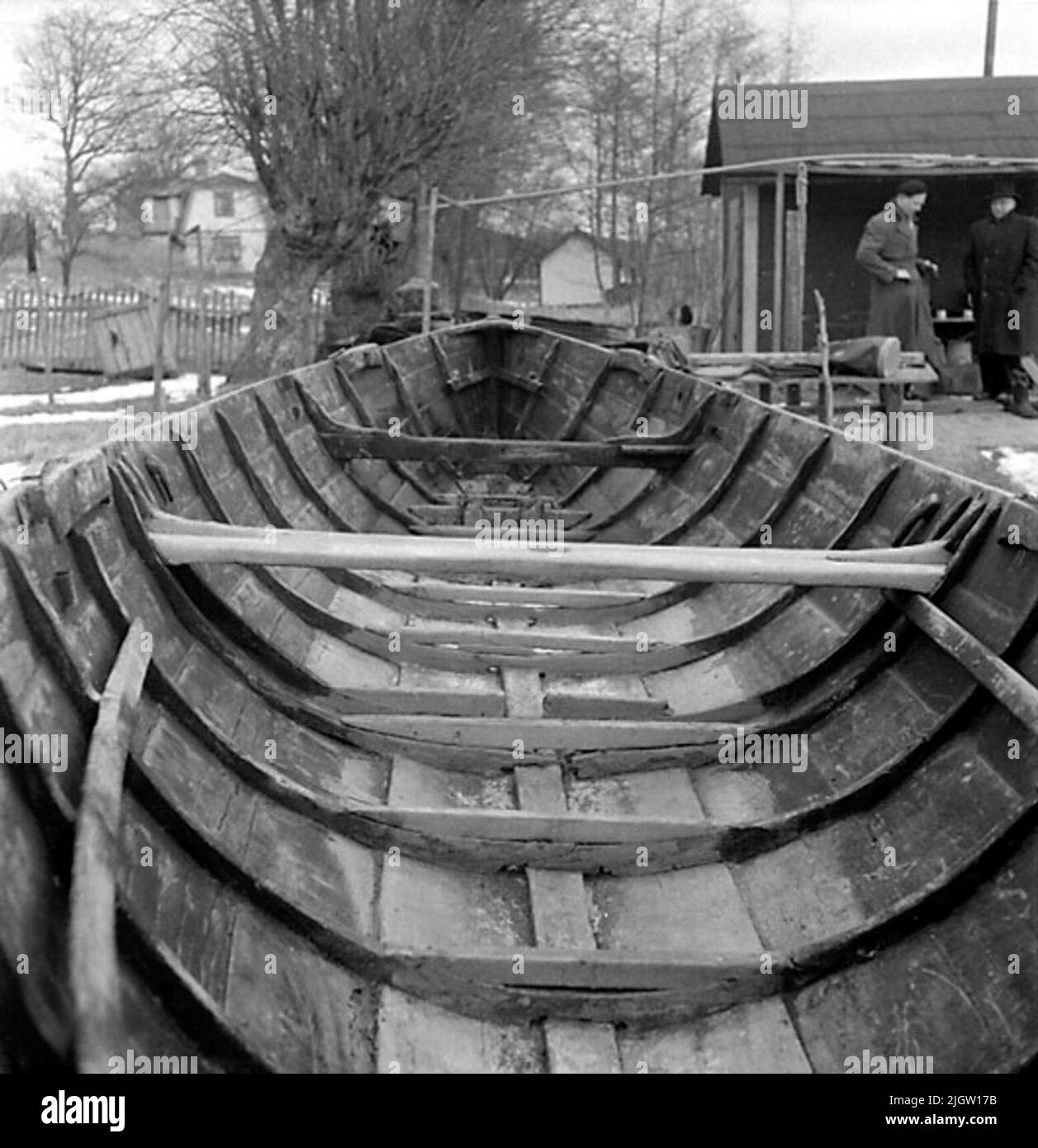 Two people talk in Black and White Stock Photos & Images - Alamy