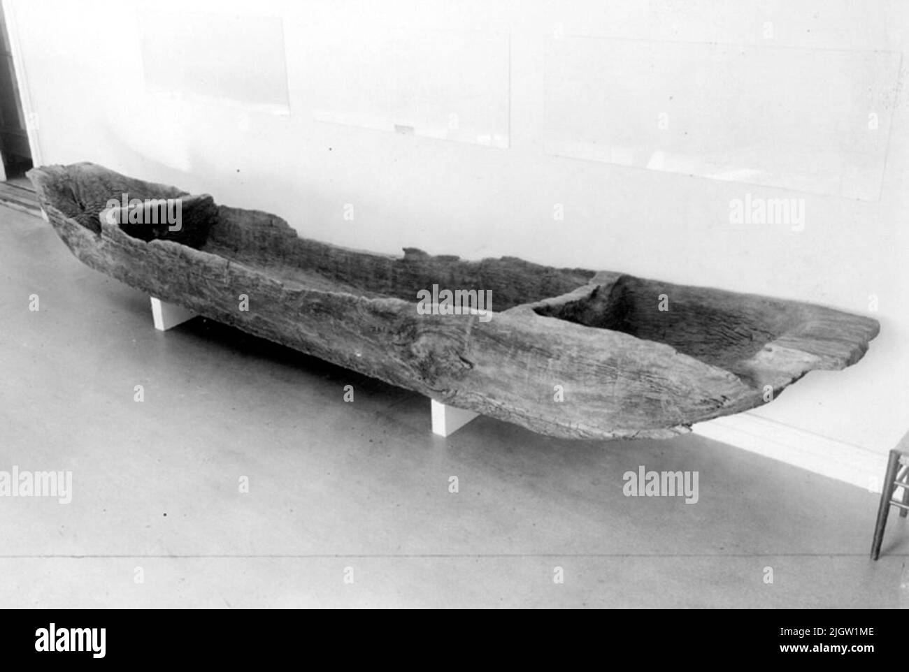 Hollowed out book hi-res stock photography and images - Alamy