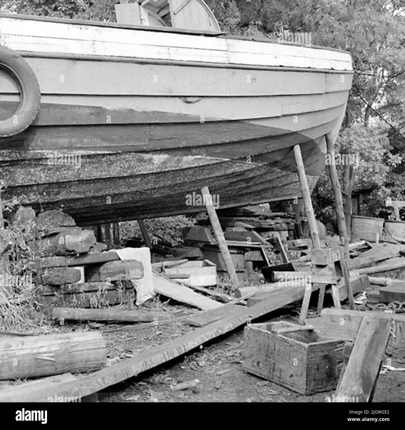 A boat stands on the ground in a boat lap. Costa Brava Stock Photo - Alamy