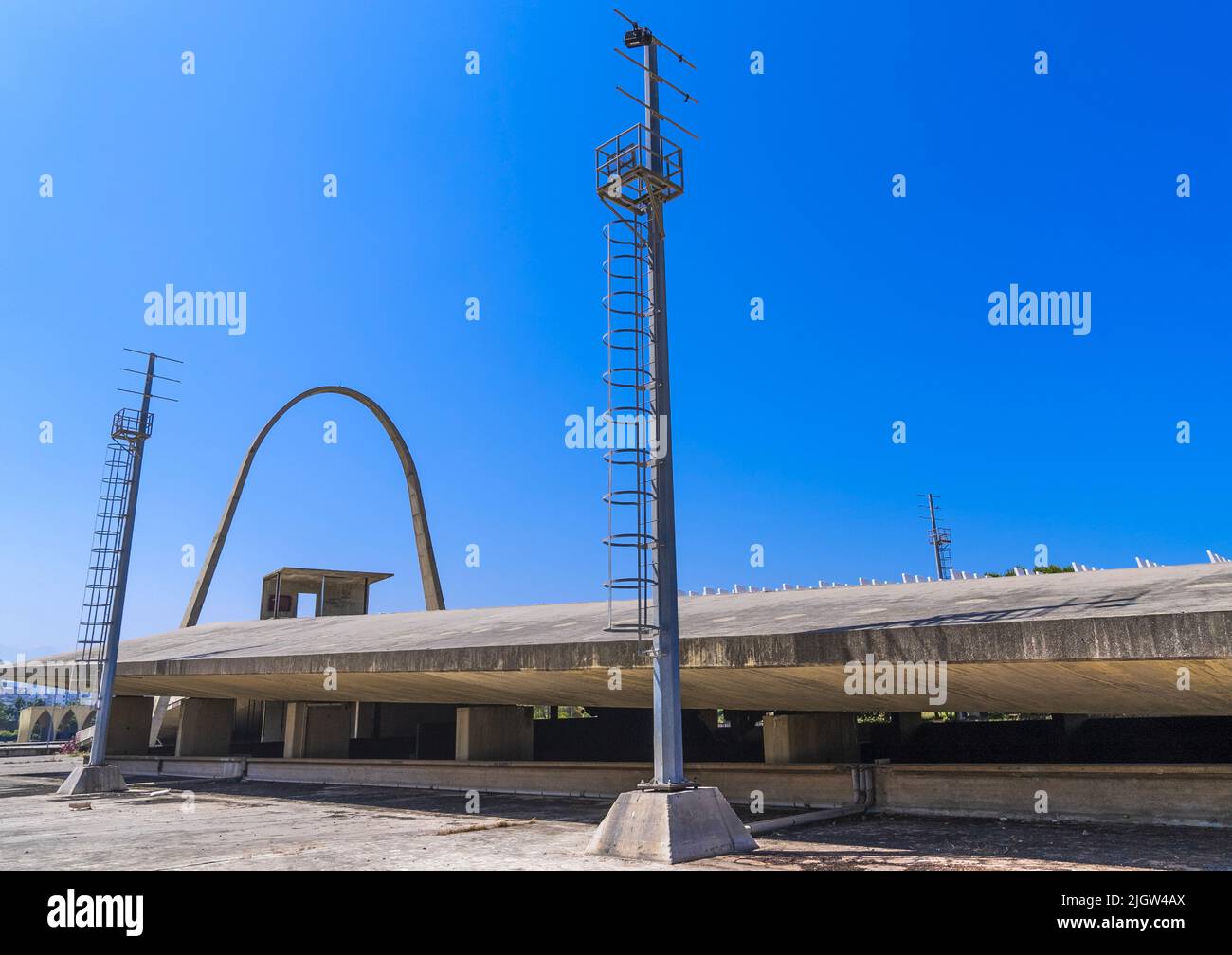 Arch in Rashid Karami International Fair designed by Oscar Niemeyer ...