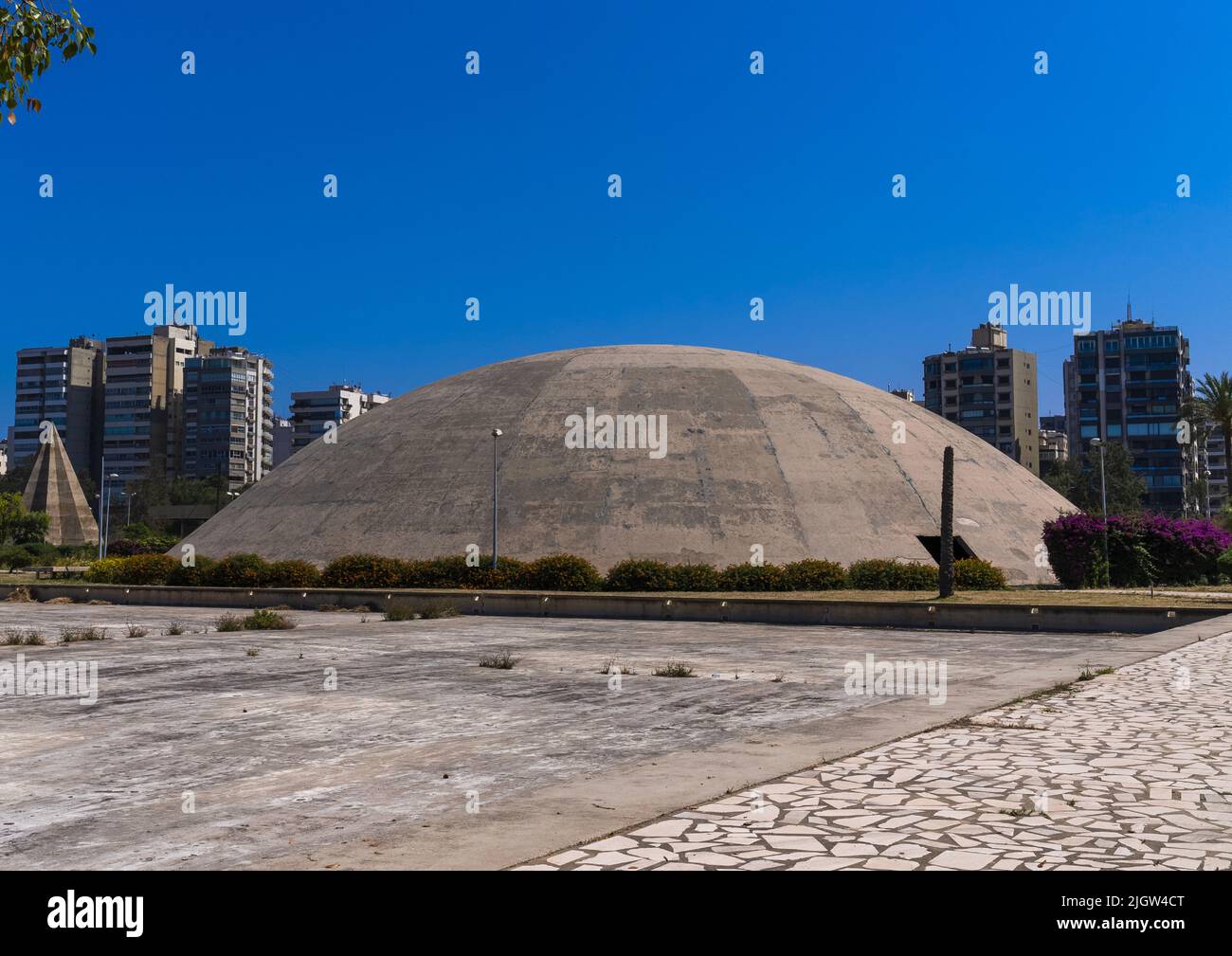 Oscar Niemeyer Experimental theater in Rashid Karami International Fair ...