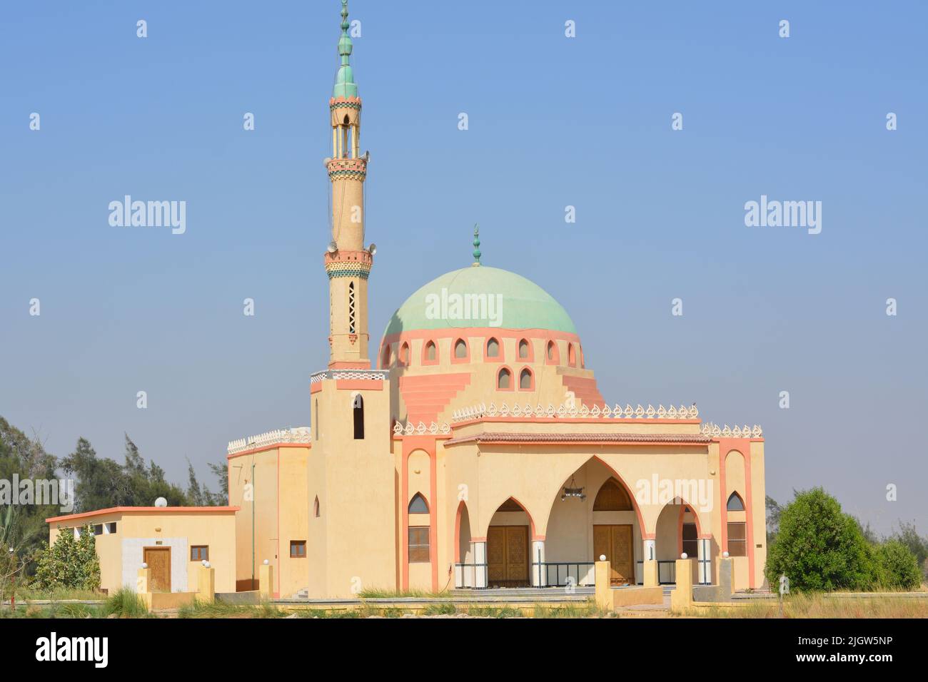 Mosque dome quran hi-res stock photography and images - Alamy