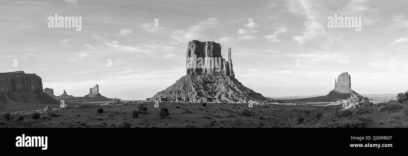 Monument canyon view Black and White Stock Photos & Images - Alamy