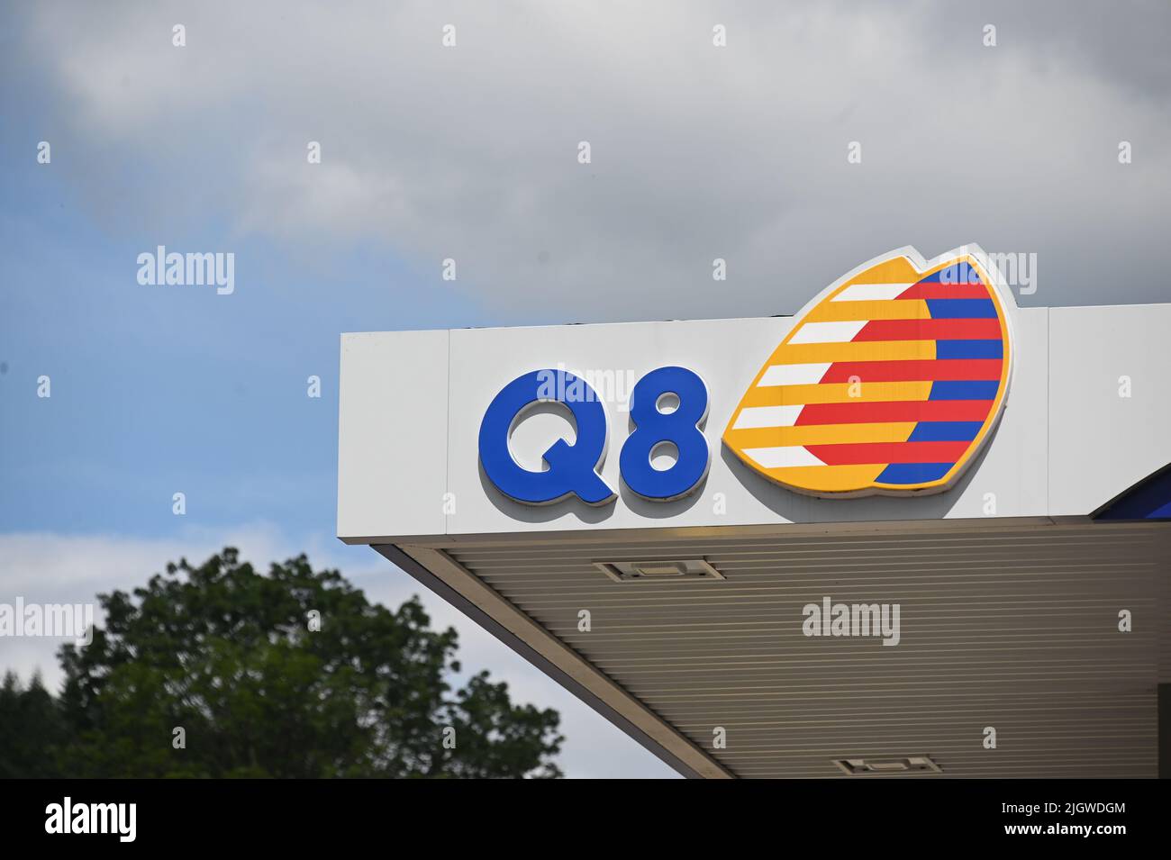 Kuwait petroleum logo hi-res stock photography and images - Alamy