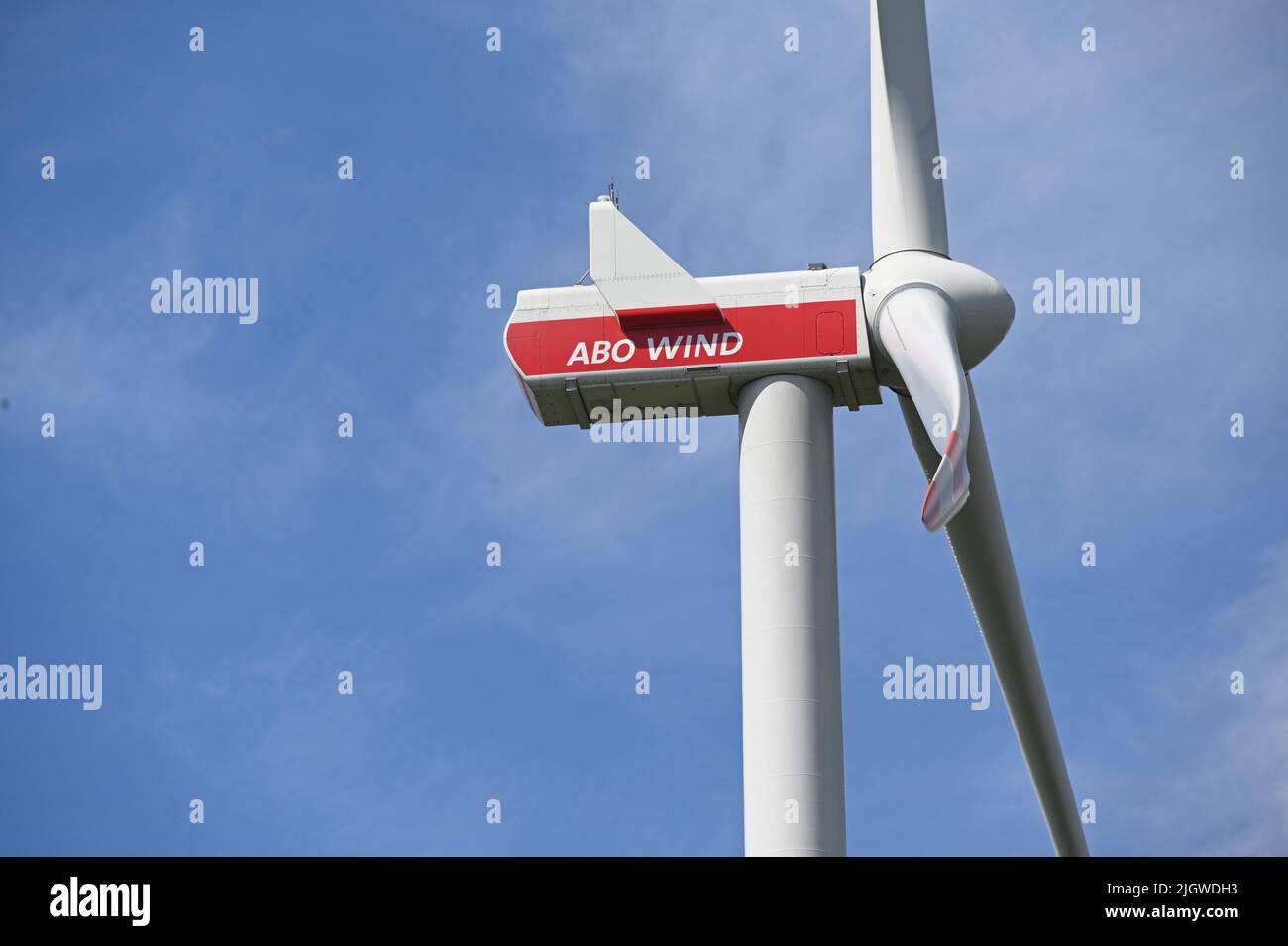 Pronsfeld, Germany. 25th June, 2022. A wind power plant, wind turbine ...