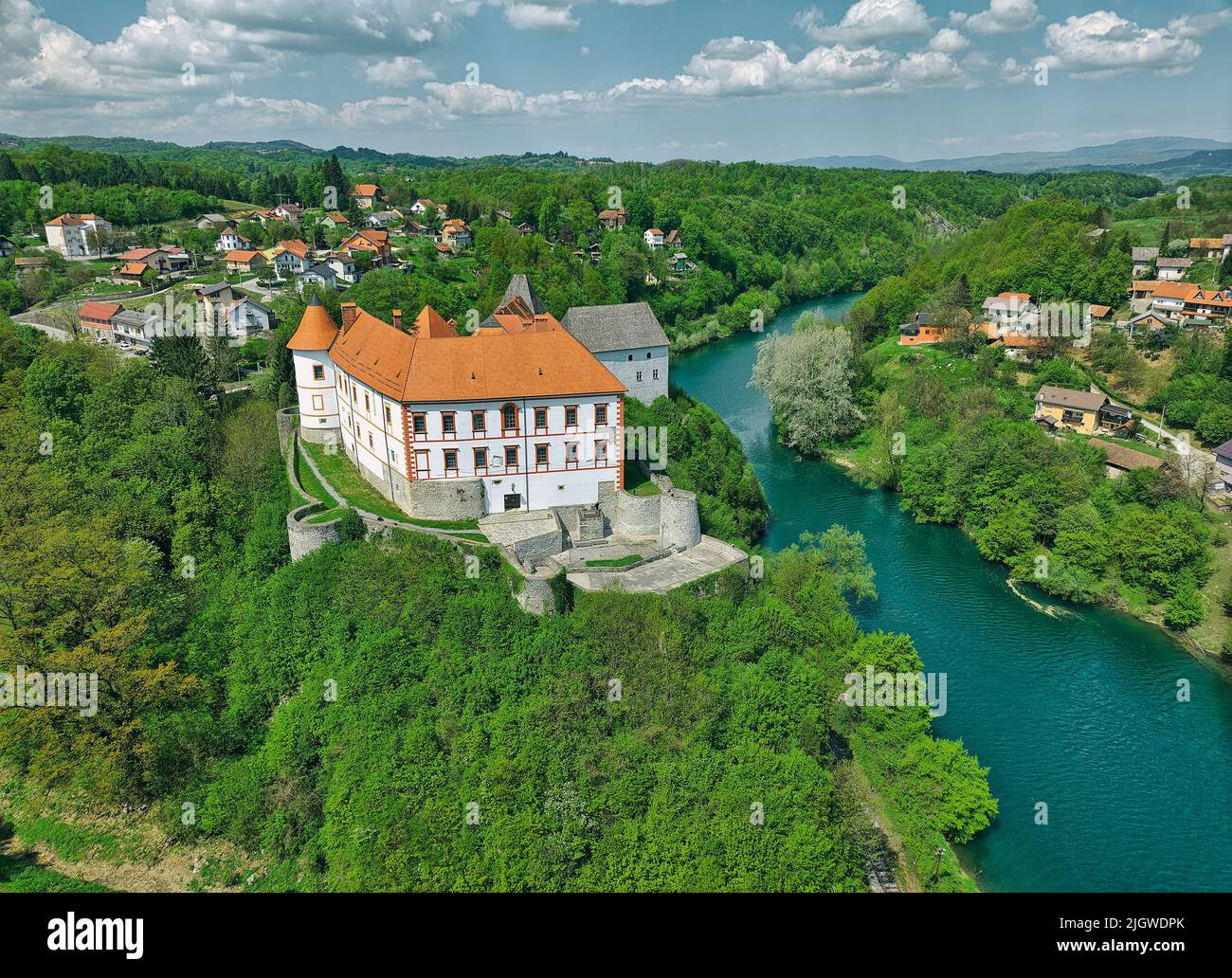 Old Castle and town Ozalj on a cliff over the Kupa Stock Photo - Alamy