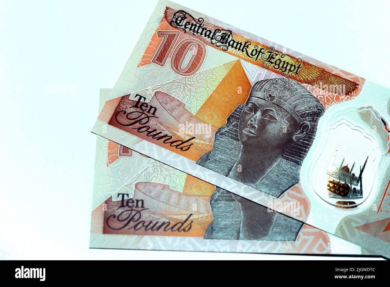 Reverse sides of the new first Egyptian 10 LE EGP ten pounds plastic ...