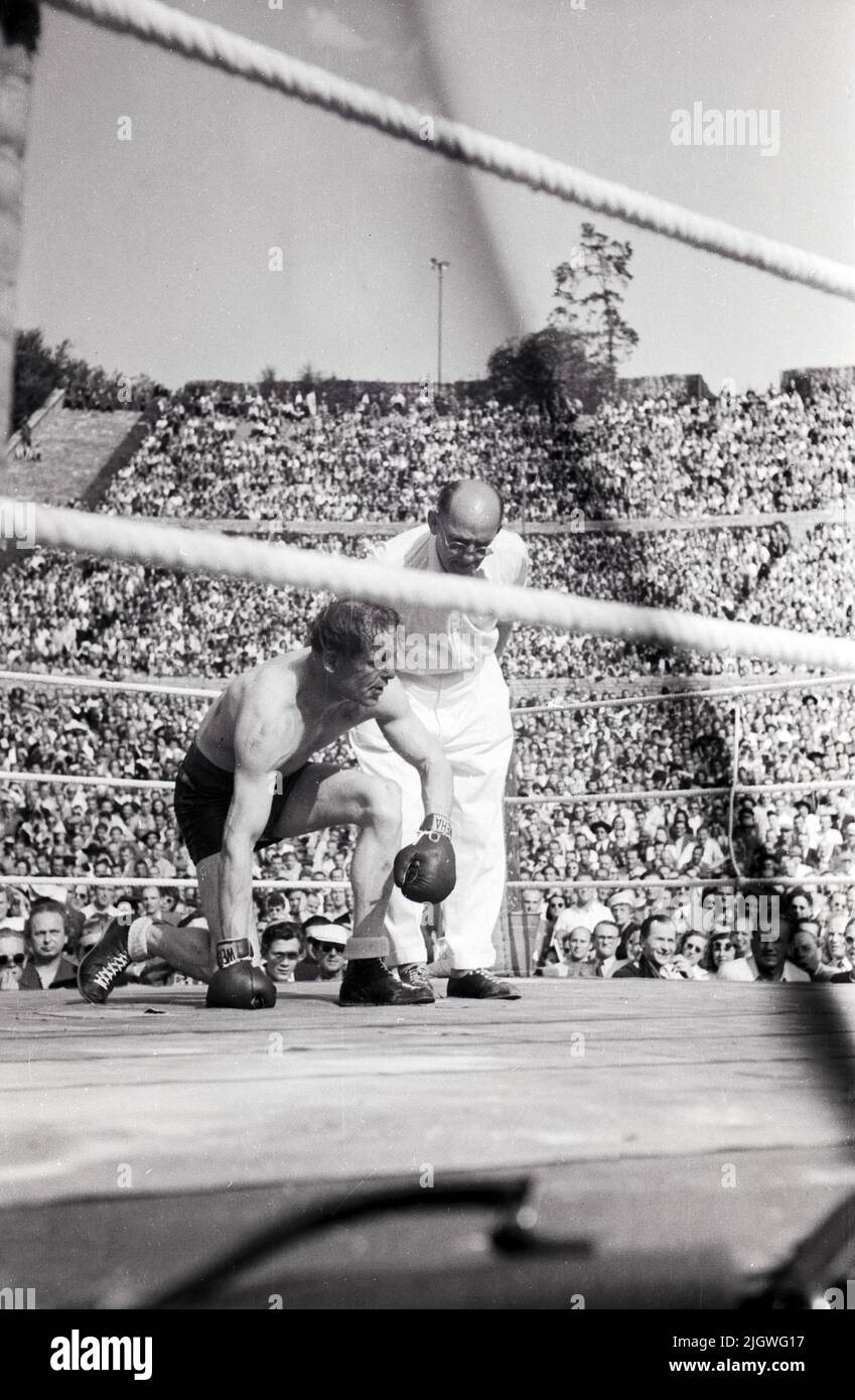 Berlin germany in boxing ring hi-res stock photography and images - Alamy