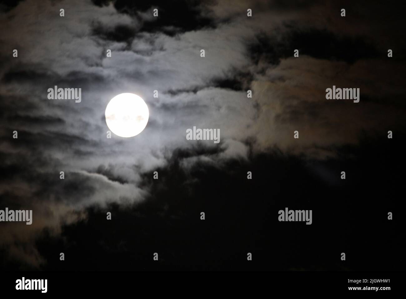 Mond und Wolken / Moon and clouds Stock Photo - Alamy