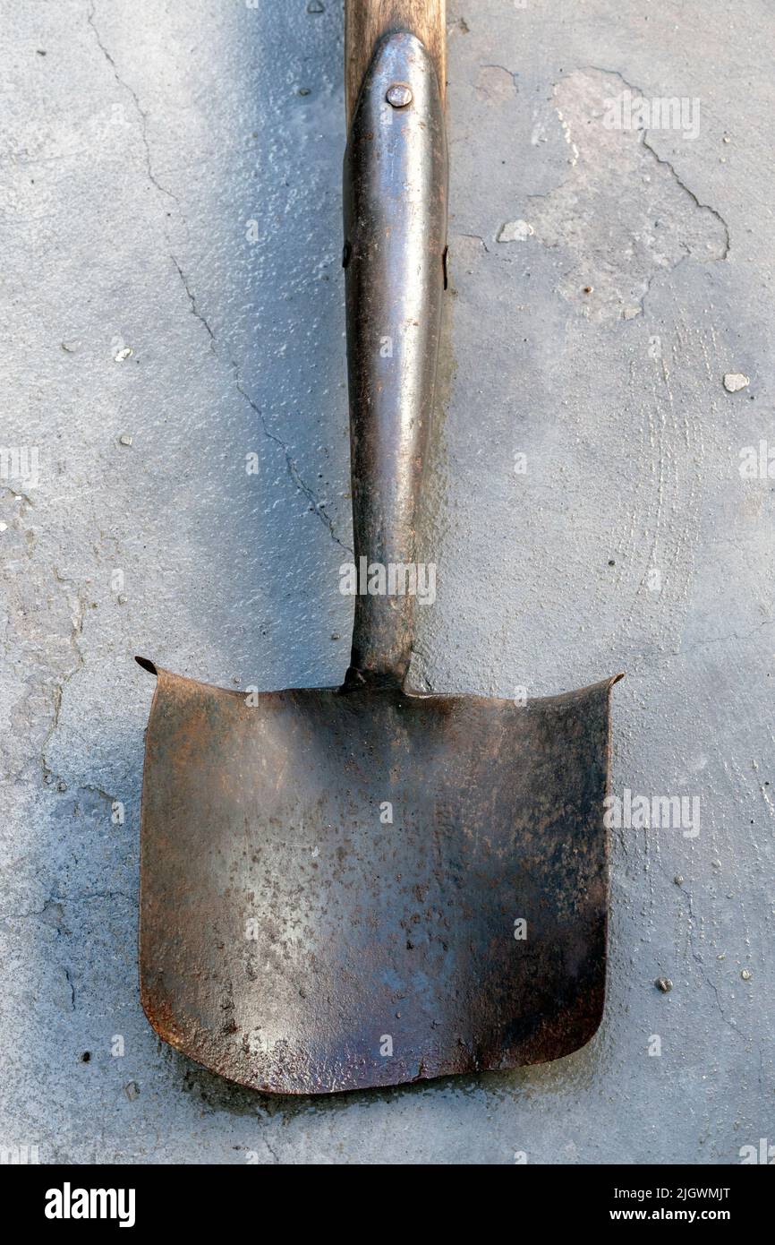 photo of old, used and rusty digging spade Stock Photo - Alamy