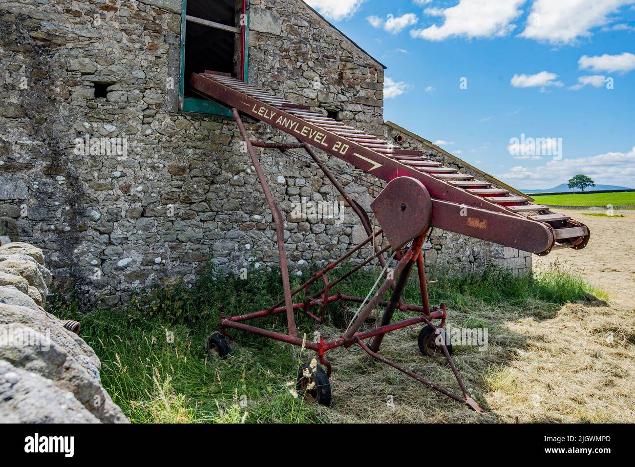 Lely anylevel 20 bale elevator hi-res stock photography and images - Alamy