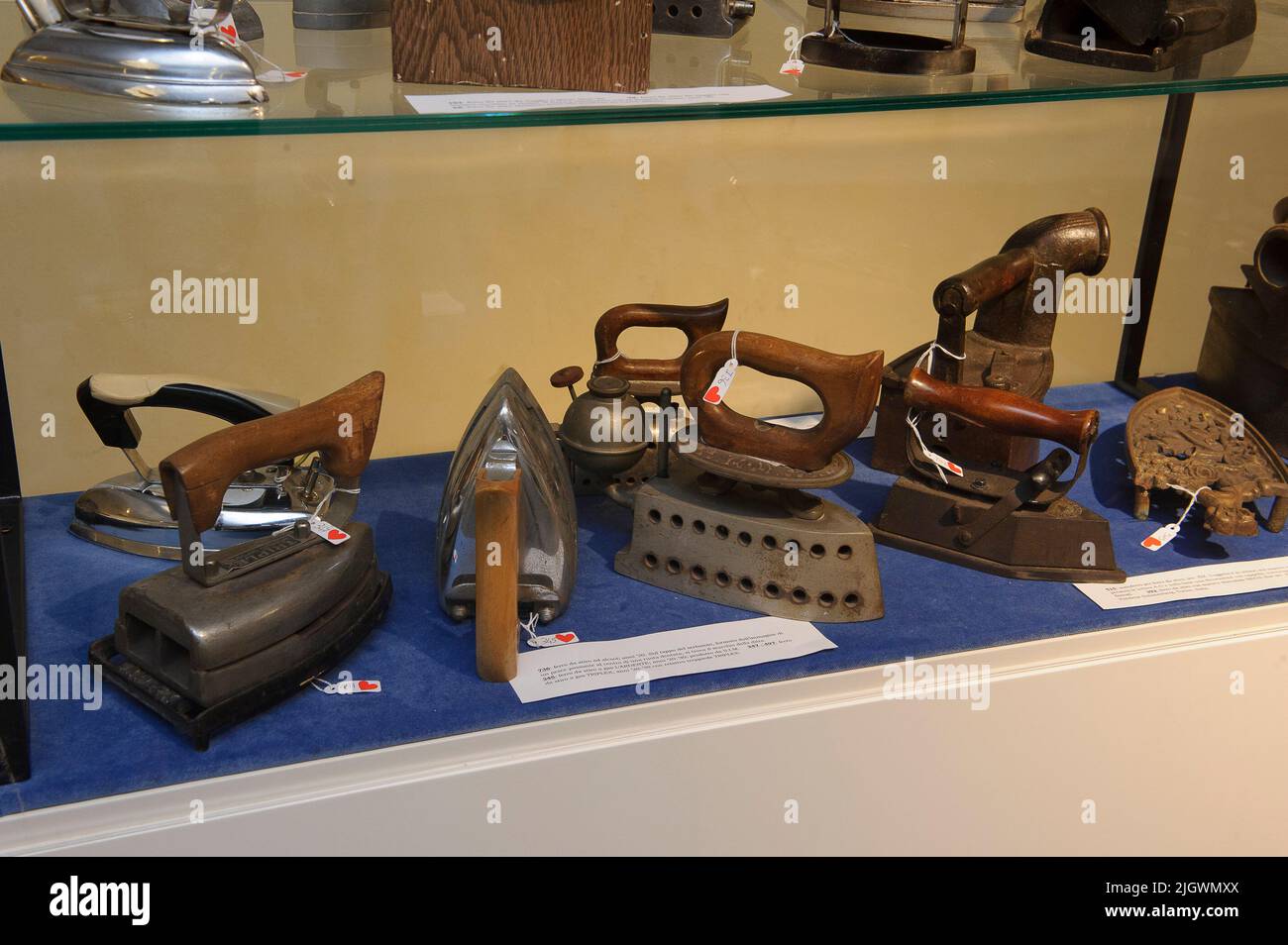 Old machines hi-res stock photography and images - Alamy