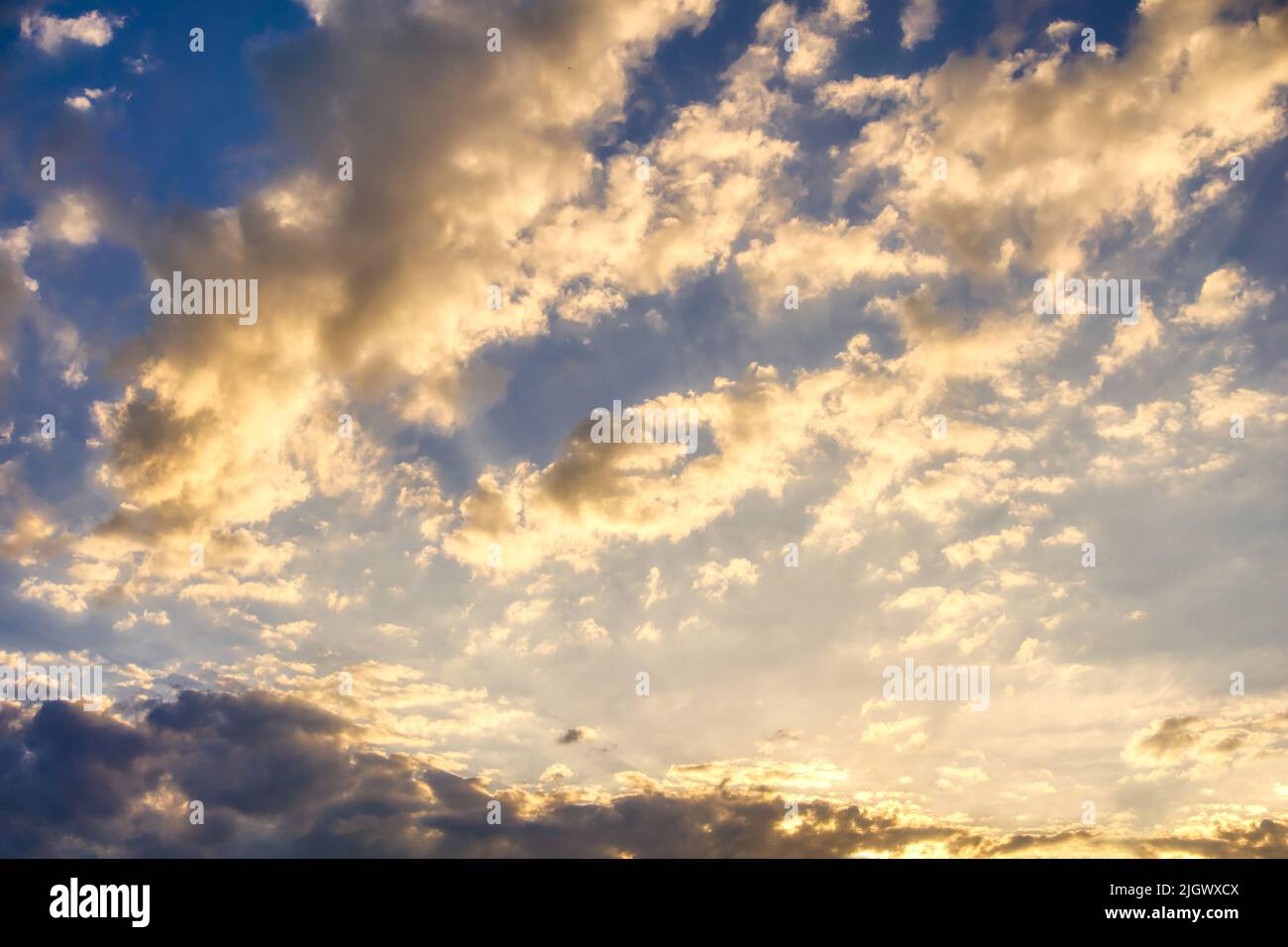 Multicolor sunset hi-res stock photography and images - Alamy